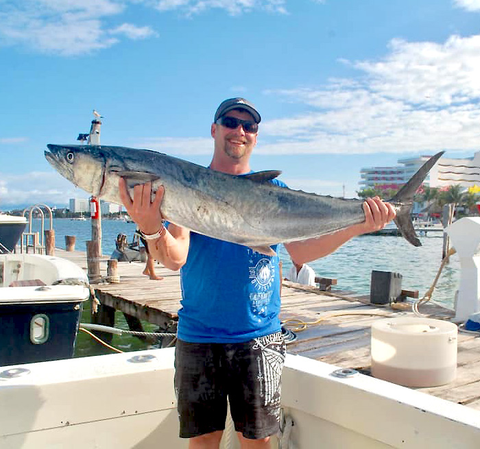 Cancun Fishing Charter 4 hours | Cancun, Mexico Excursions Xpotours On